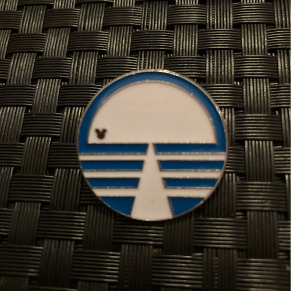 Disney | Jewelry | Disney Pin Epcot Logo Horizons | Poshmark